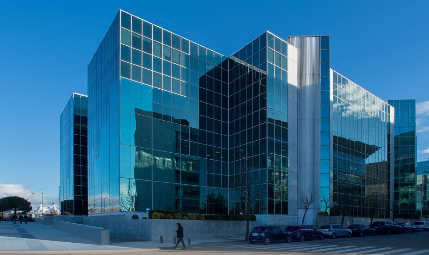 ¿Quieres alquilar una oficina en Avenida del Partenón 4 en Madrid? - SKEPP